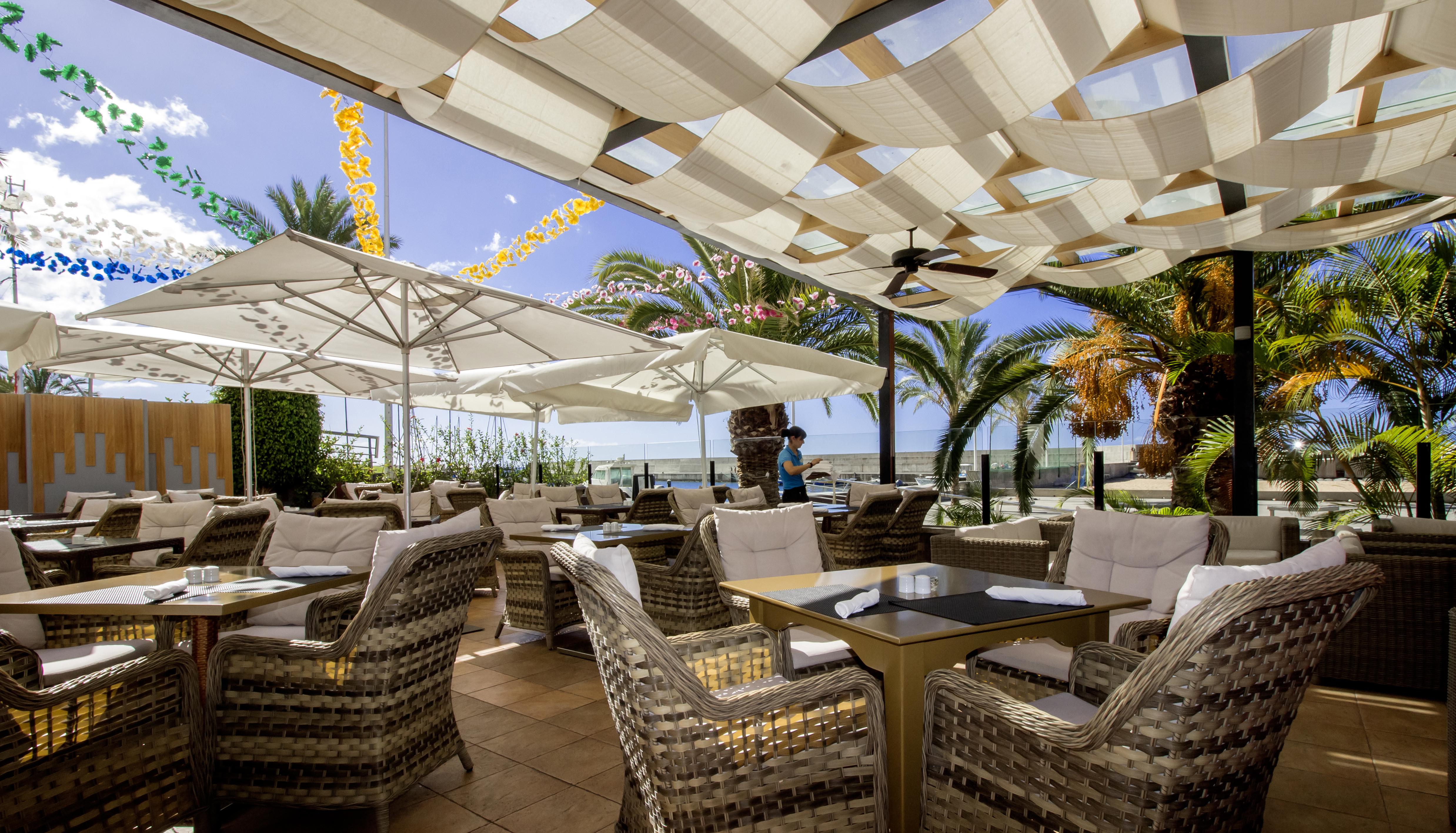 Hotel Calheta Beach in Madeira, Portugal | Zonvakantie Sunweb