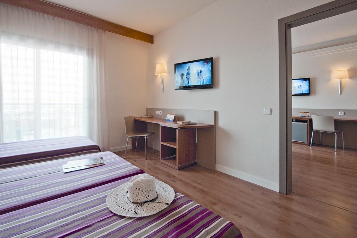 Hotel Golden Taurus Park Resort**** in Costa Brava, Spanje ...