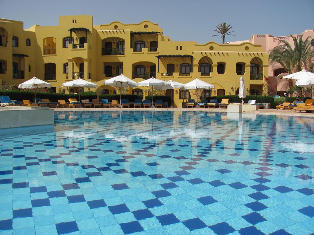 Hotel The Three Corners Rihana Resort & Rihana Inn**** in Rode Zee ...